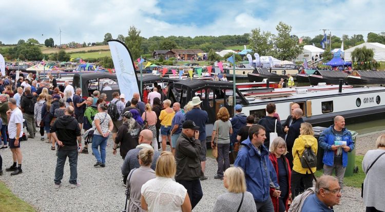 Crick Boat Show - Northants Uncovered